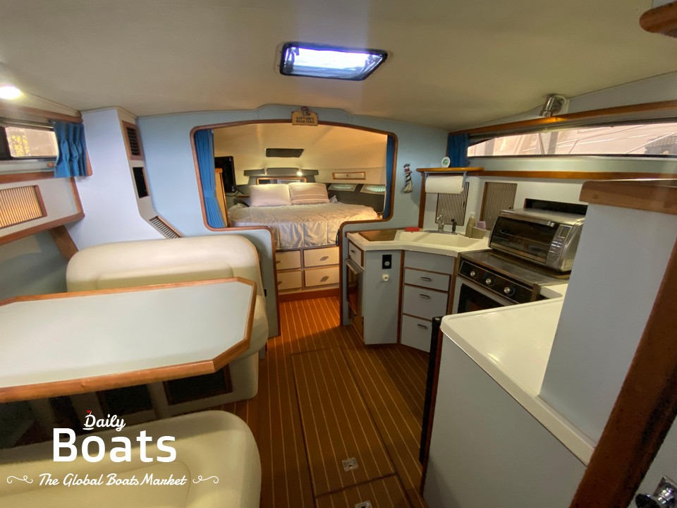 1989 Sea Ray 340 Sundancer for sale. View price, photos and Buy 1989 ...