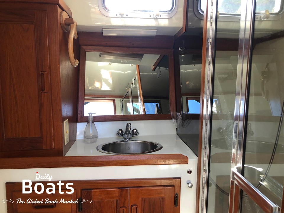1989 Cooper Prowler 10M Aft Cabin for sale. View price, photos and Buy ...