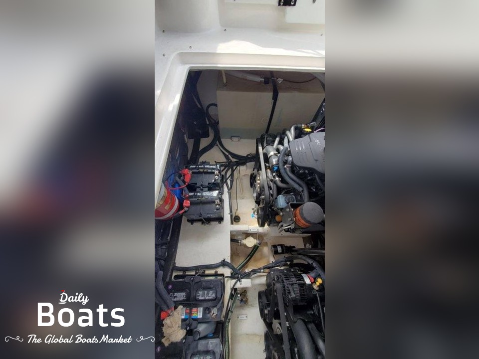 2007 Rinker 320 Express Cruiser for sale. View price, photos and Buy ...