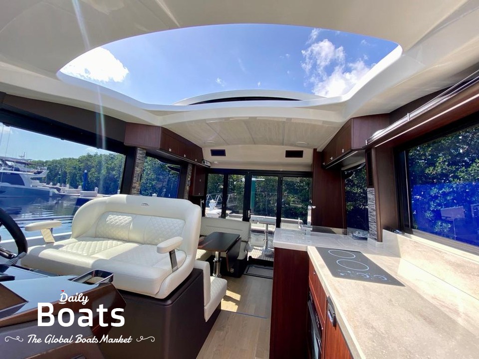 2021 Galeon 410 Htc for sale. View price, photos and Buy 2021 Galeon ...
