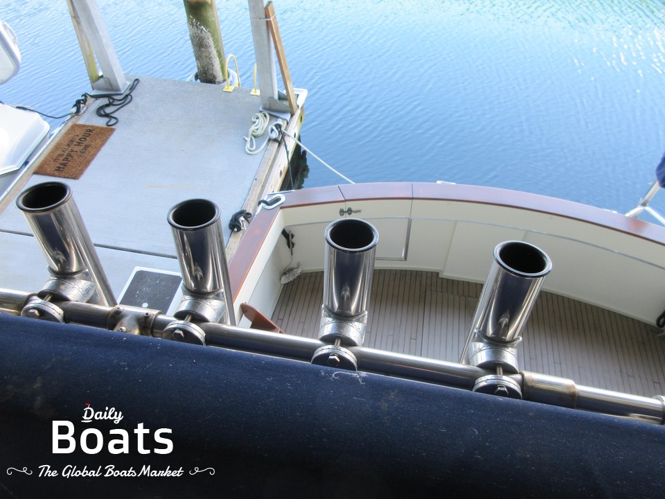 1983 Tollycraft 37' Diesel Powered. Down Galley for sale. View price ...