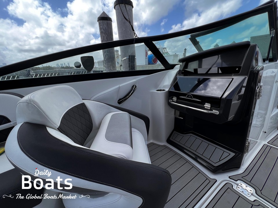 2020 Monterey M-45 for sale. View price, photos and Buy 2020 Monterey M ...