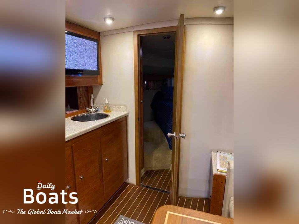 2007 Rinker 370 Express Cruiser for sale. View price, photos and Buy ...