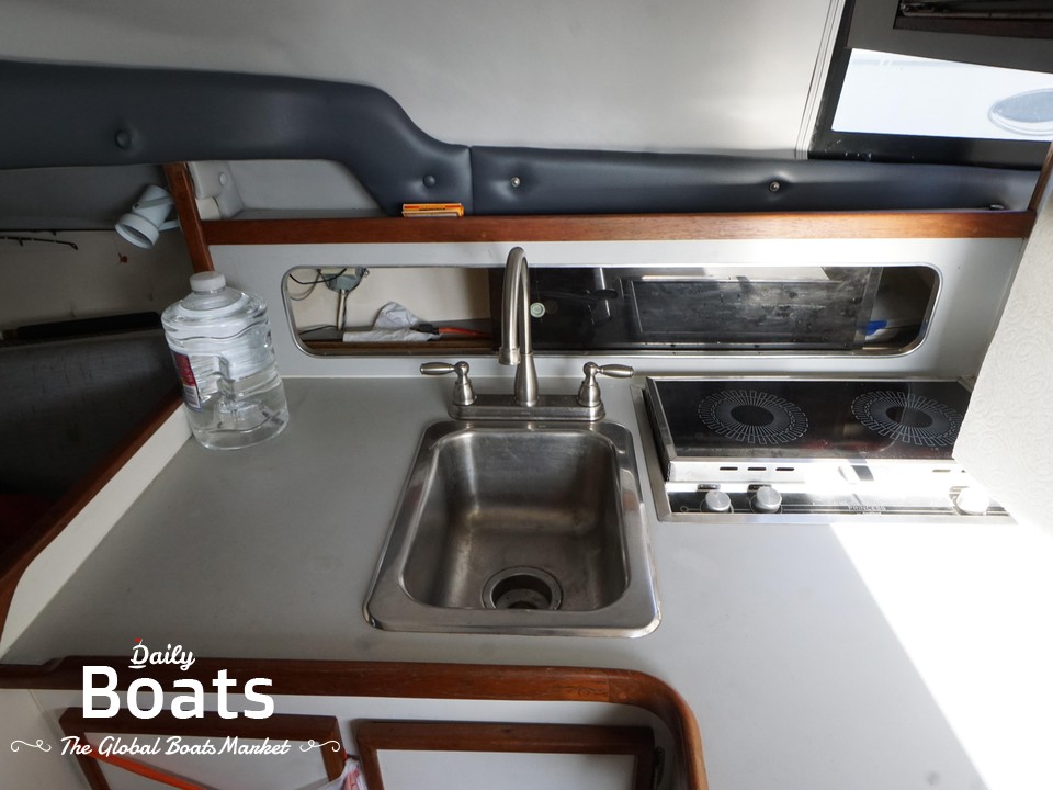1987 Blackfin 29 Flybridge for sale. View price, photos and Buy 1987 ...