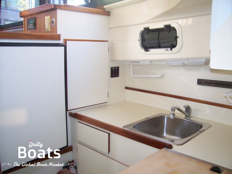 1999 Camano 31 Trawler for sale. View price, photos and Buy 1999 Camano ...