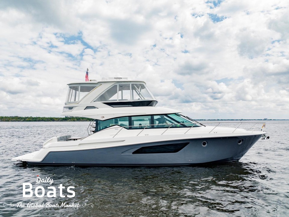 Tiara Yachts 53 flybridge for sale - Daily Boats