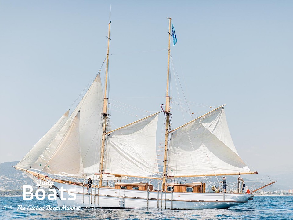 1946 Custom Di Donna Goelette Remington for sale. View price, photos ...