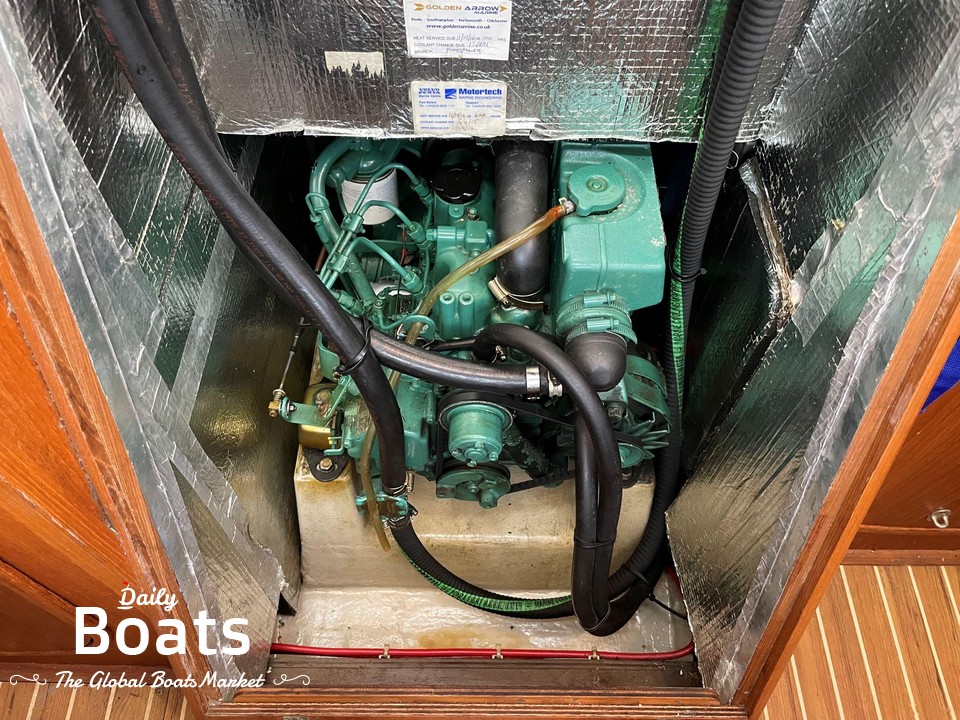 2000 Westerly Ocean 33 for sale. View price, photos and Buy 2000 ...