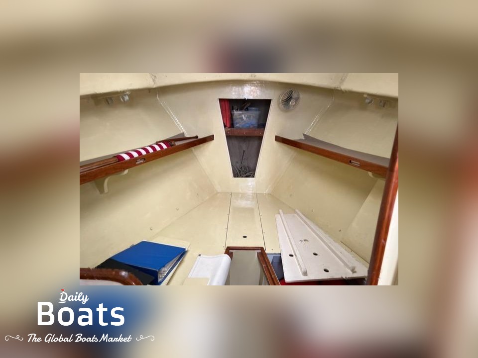 1981 Dyer 29 Trunk Cabin Hardtop for sale. View price, photos and Buy ...