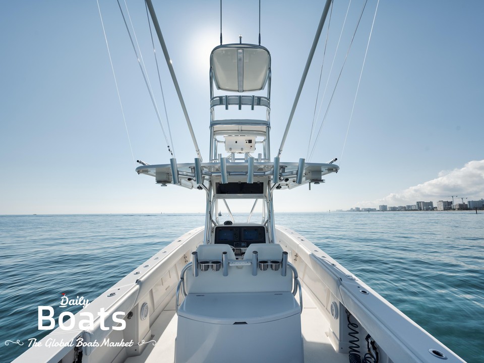 2010 Jupiter 38 Cc for sale. View price, photos and Buy 2010 Jupiter 38 ...