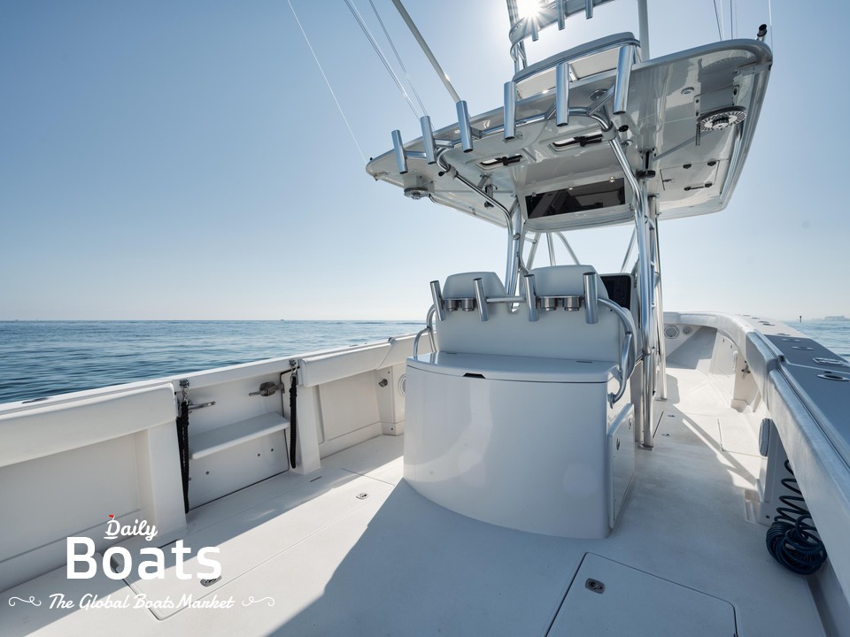 2010 Jupiter 38 Cc for sale. View price, photos and Buy 2010 Jupiter 38 ...