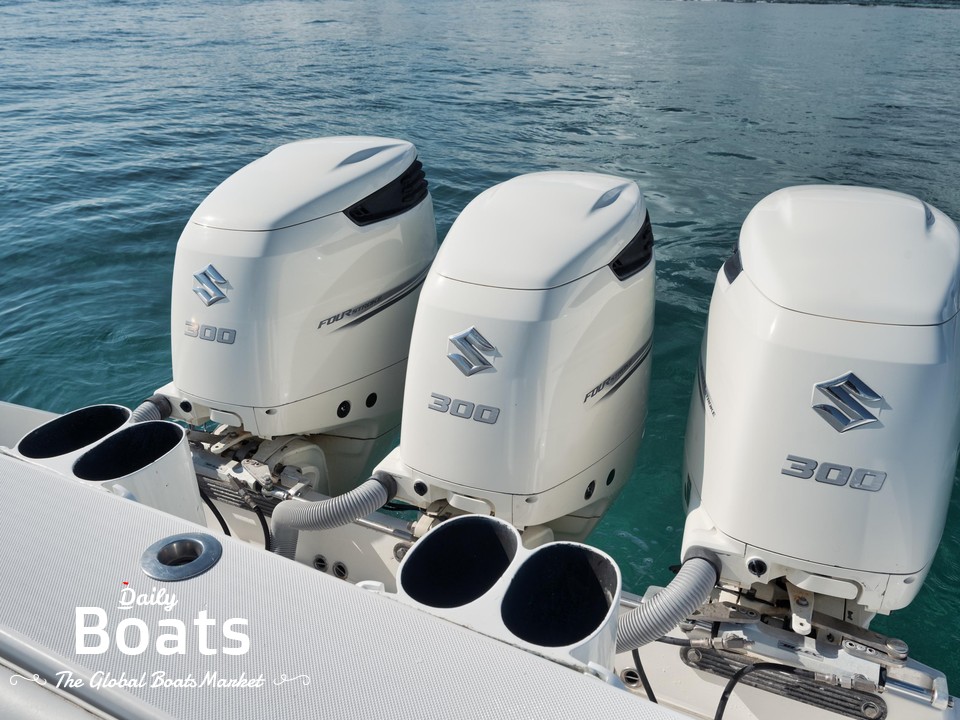 2010 Jupiter 38 Cc for sale. View price, photos and Buy 2010 Jupiter 38 ...