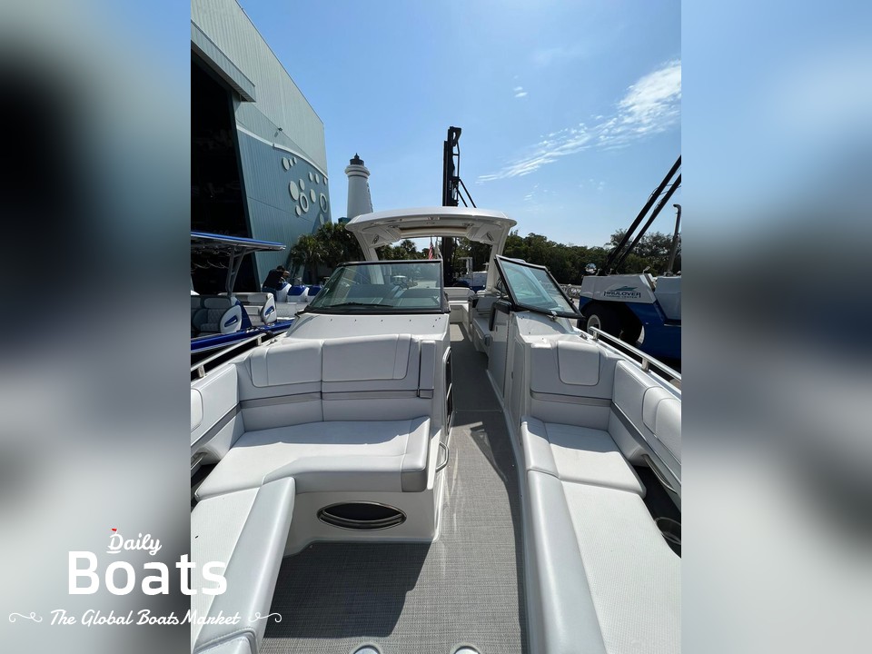 2022 Formula 330 Crossover Bowrider for sale. View price, photos and ...