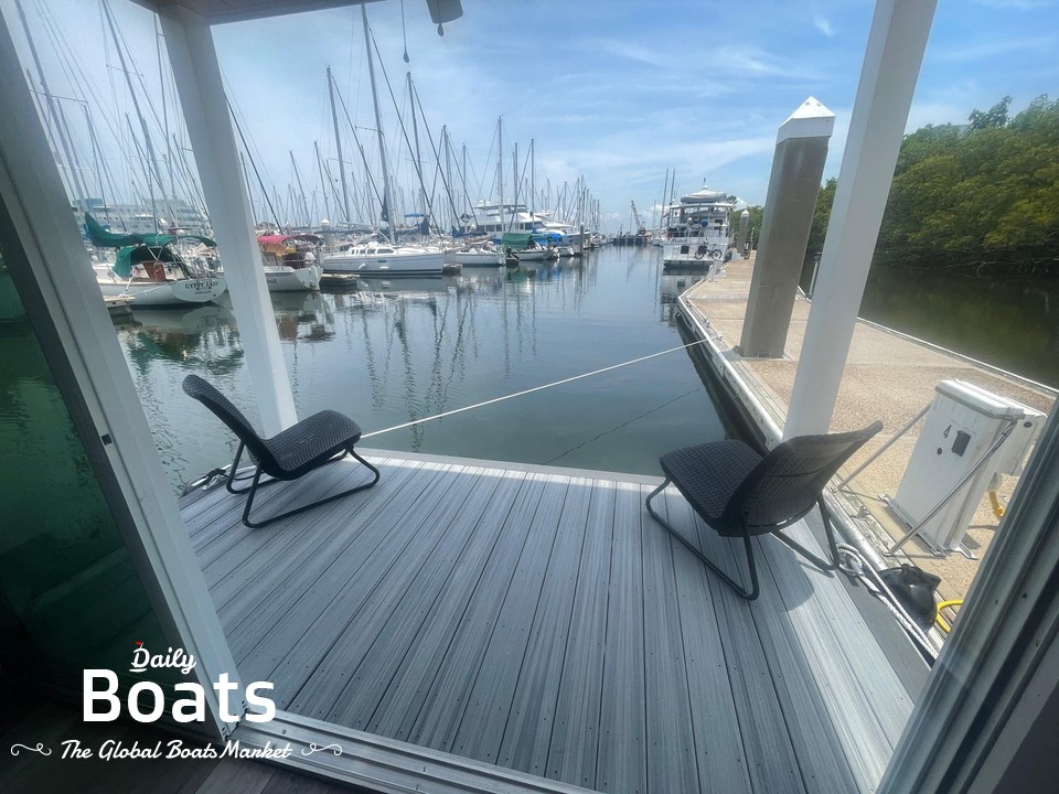 2020 Roamer Houseboat for sale. View price, photos and Buy 2020 Roamer ...