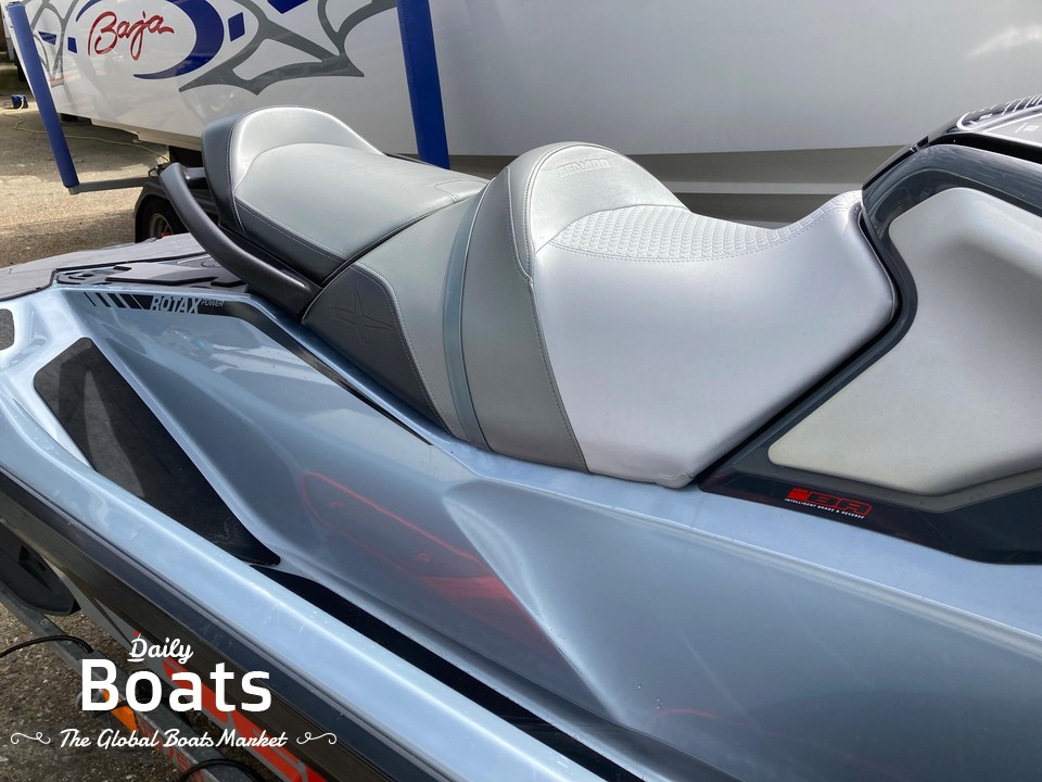 2018 Sea-Doo Rxt 300 for sale. View price, photos and Buy 2018 Sea-Doo ...