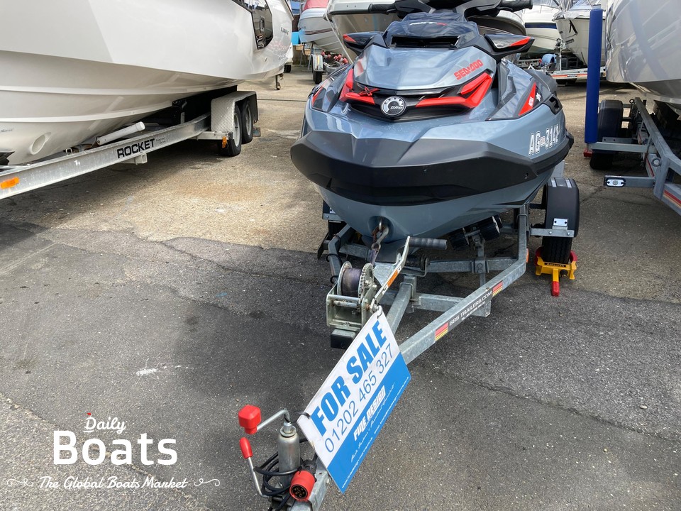 2018 Sea-Doo Rxt 300 for sale. View price, photos and Buy 2018 Sea-Doo ...