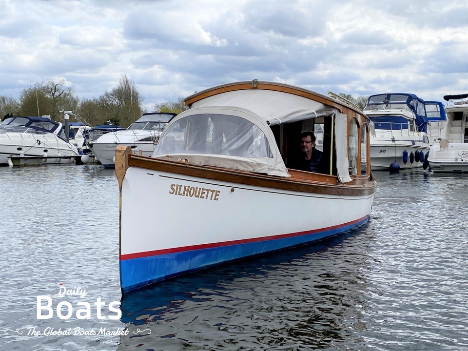 1999 Creative Marine Frolic 31 for sale. View price, photos and Buy ...