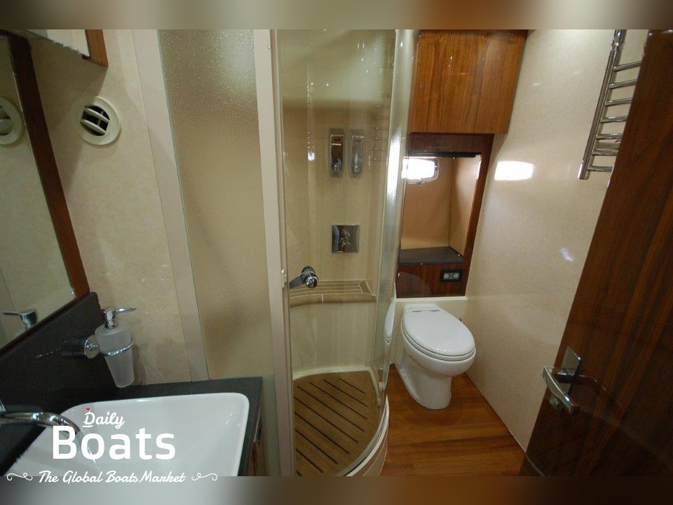 2009 Fairline 68-70 Squadron for sale. View price, photos and Buy 2009 ...