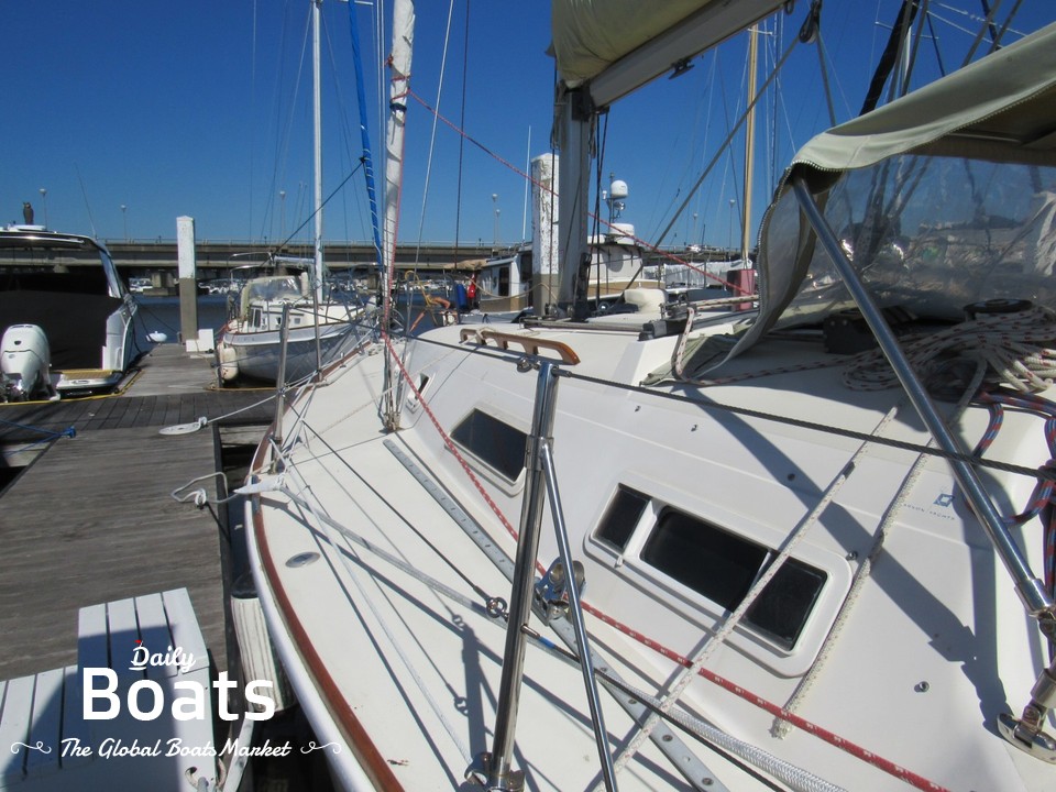 1988 Pearson 31 for sale. View price, photos and Buy 1988 Pearson 31 ...
