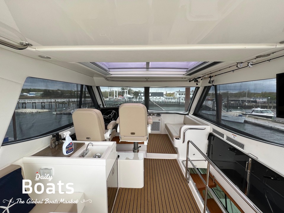 2016 Riviera 52 Enclosed Fly Bridge for sale. View price, photos and ...