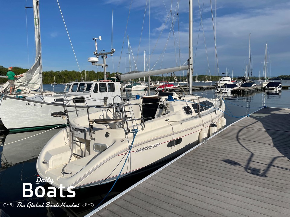 1997 Hunter 280 for sale. View price, photos and Buy 1997 Hunter 280 ...