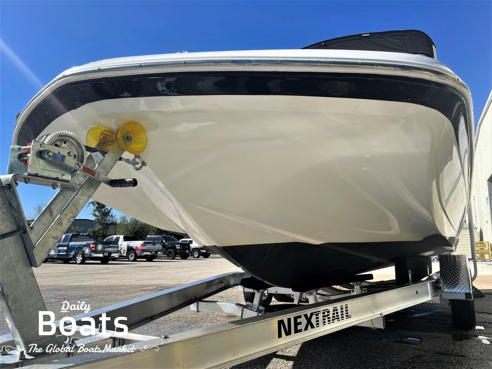 2017 Hurricane 201 Sundeck Sport for sale. View price, photos and Buy ...