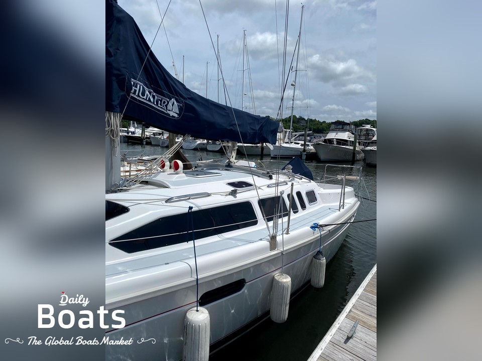 1997 Hunter 336 for sale. View price, photos and Buy 1997 Hunter 336 ...