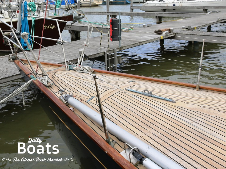 1975 Holman & Pye Philips 43 (By Philip Son) for sale. View price ...