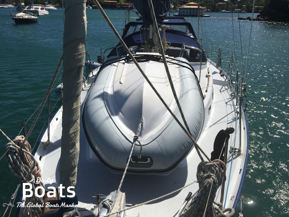 1989 Custom Sea Trader 44 for sale. View price, photos and Buy 1989 ...