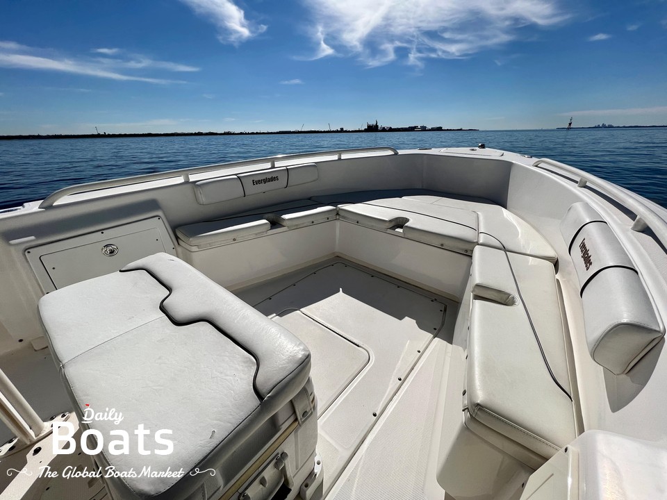 2007 Everglades 243 Cc for sale. View price, photos and Buy 2007 ...