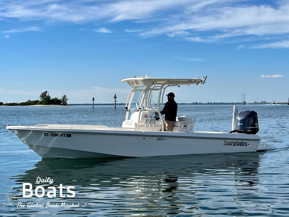 2007 Everglades 243 Cc for sale. View price, photos and Buy 2007 ...