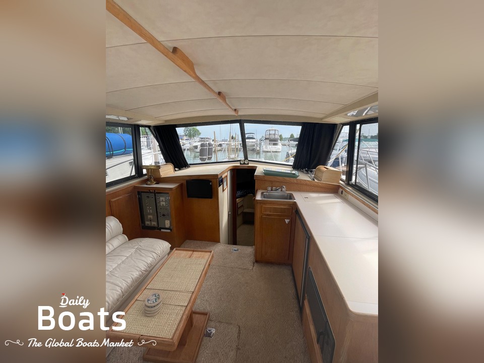 1988 Bertram 33 Flybridge Cruiser for sale. View price, photos and Buy ...