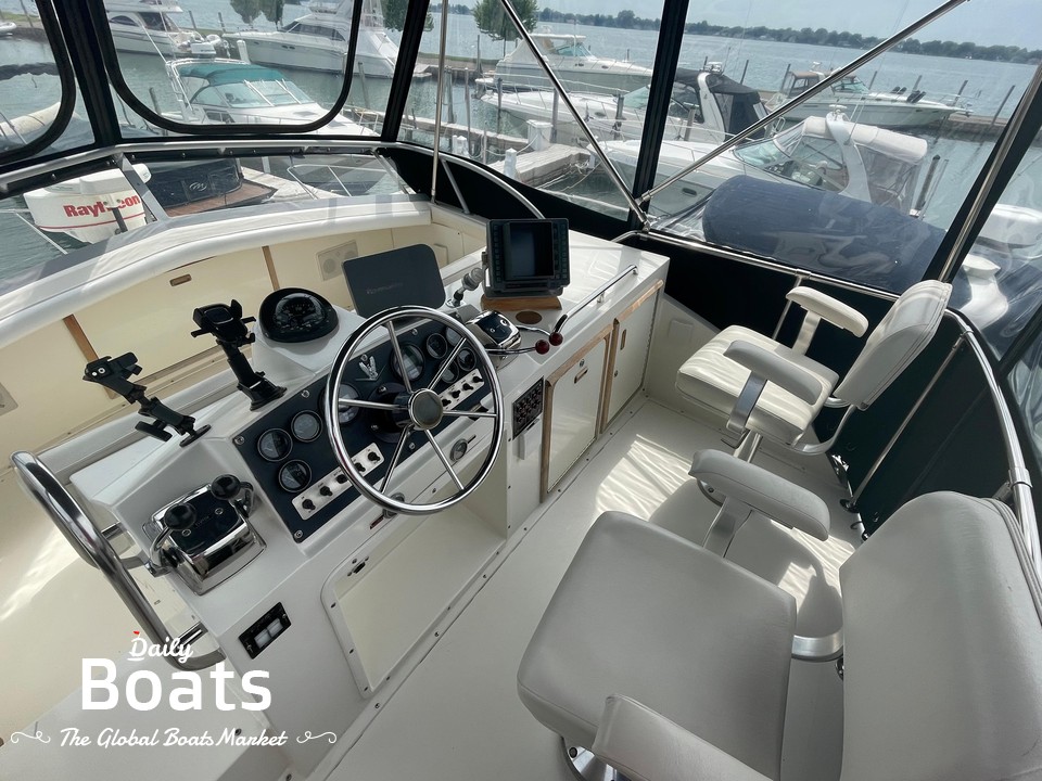 1988 Bertram 33 Flybridge Cruiser for sale. View price, photos and Buy ...