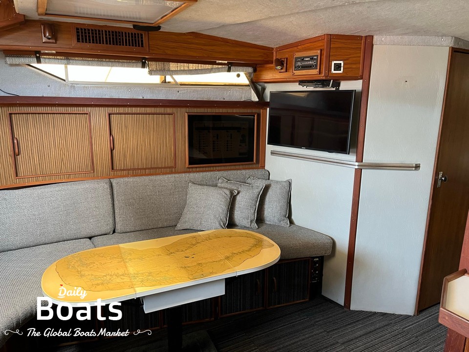 1984 Sea Ray 390 Express Cruiser for sale. View price, photos and Buy ...