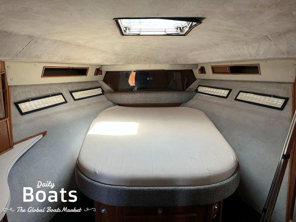 1984 Sea Ray 390 Express Cruiser for sale. View price, photos and Buy ...