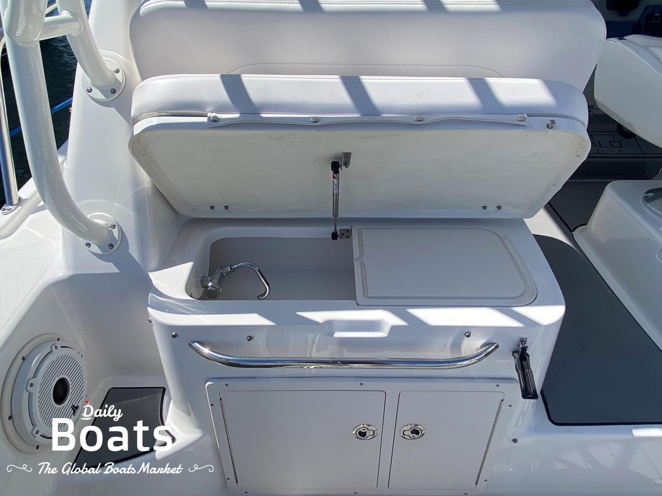 2018 Robalo R305 Walkaround for sale. View price, photos and Buy 2018 ...