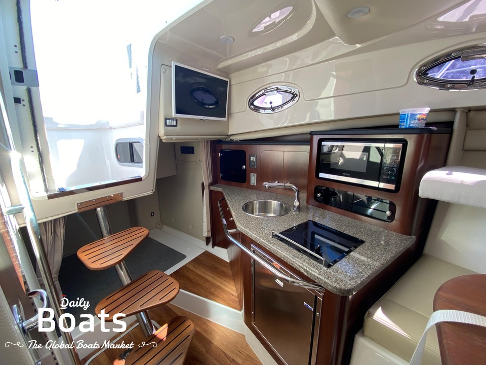 2018 Robalo R305 Walkaround for sale. View price, photos and Buy 2018 ...