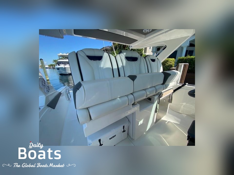 2021 Tiara Yachts 34 Ls for sale. View price, photos and Buy 2021 Tiara ...