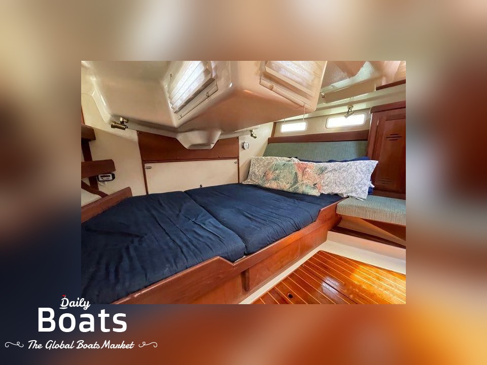 1996 Hunter Legend 37.5 for sale. View price, photos and Buy 1996 ...