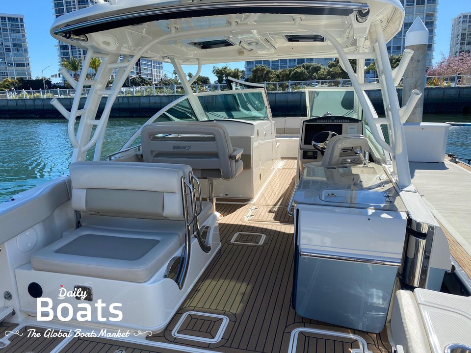 2019 Boston Whaler 320 Vantage for sale. View price, photos and Buy ...