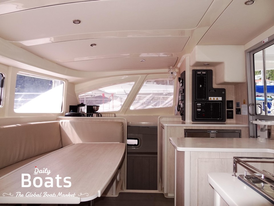 2015 Leopard 39 Powercat for sale. View price, photos and Buy 2015 ...