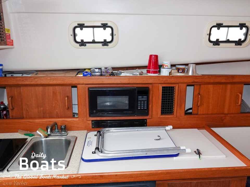 2000 Mainship Pilot 30 for sale. View price, photos and Buy 2000 ...