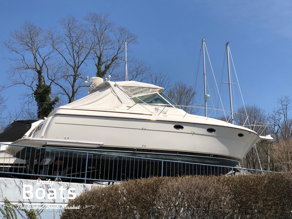 1996 Tiara Yachts 3500 Express на продажу. Посмотреть цену, фотографии ...