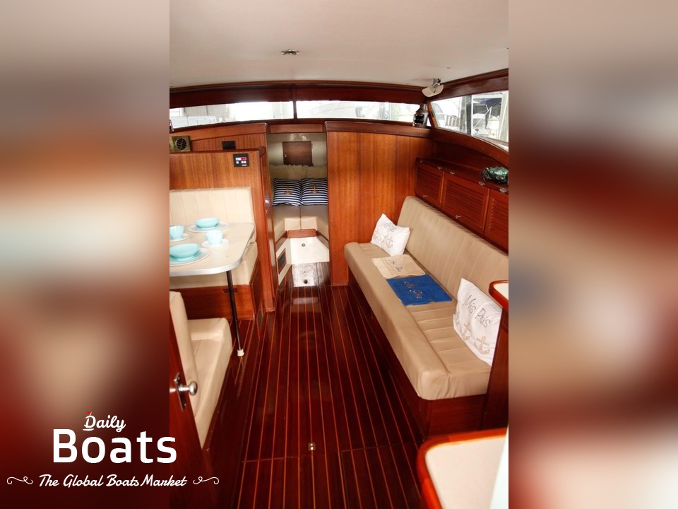 1957 Chris-Craft 32 Vintage Express Cruiser for sale. View price ...