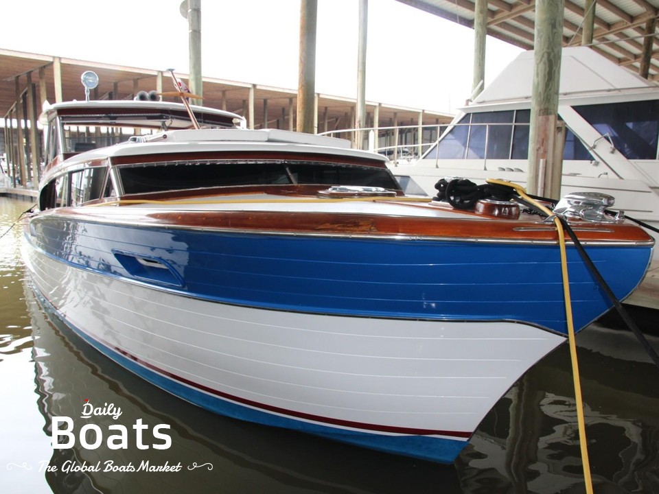 1957 Chris-Craft 32 Vintage Express Cruiser for sale. View price ...