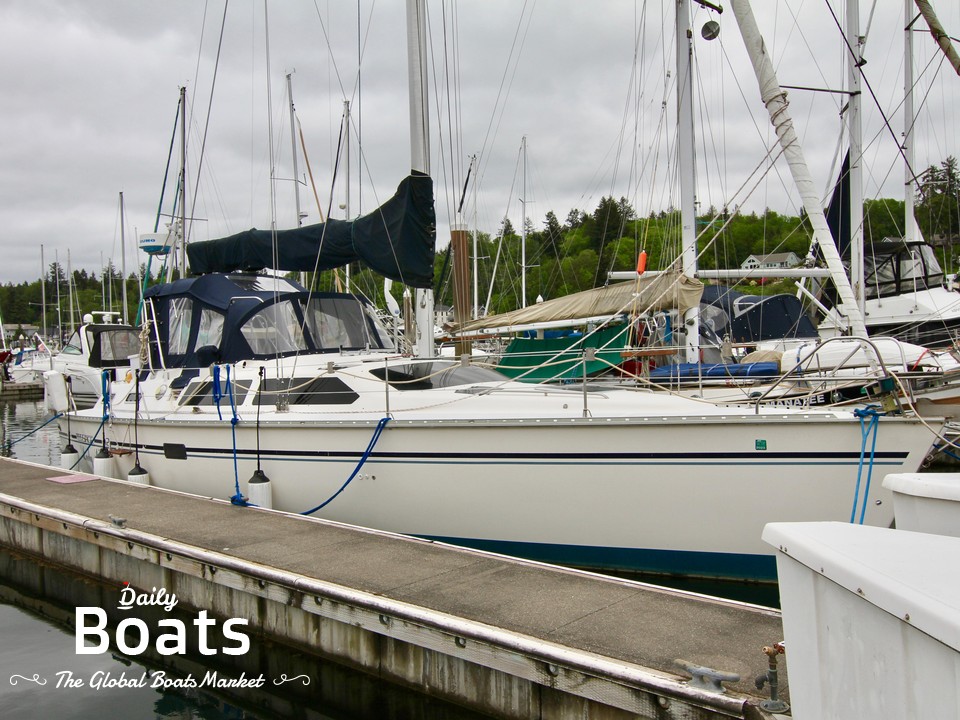 1991 Hunter Passage 42 for sale. View price, photos and Buy 1991 Hunter ...