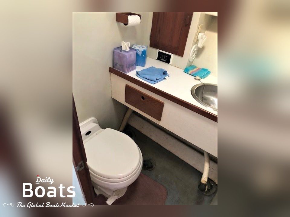 1980 Dyer 40 Express Cruiser for sale. View price, photos and Buy 1980 ...