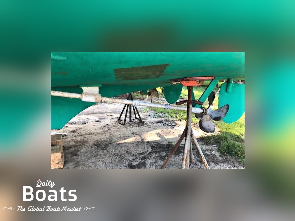 1980 Dyer 40 Express Cruiser for sale. View price, photos and Buy 1980 ...