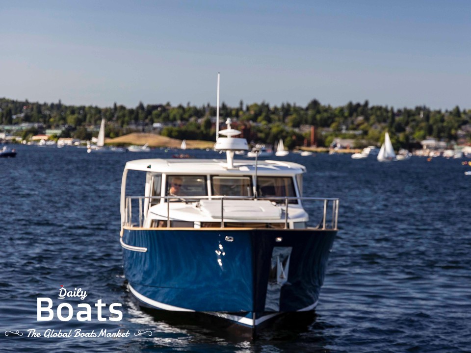 2020 Greenline 33 for sale. View price, photos and Buy 2020 Greenline ...