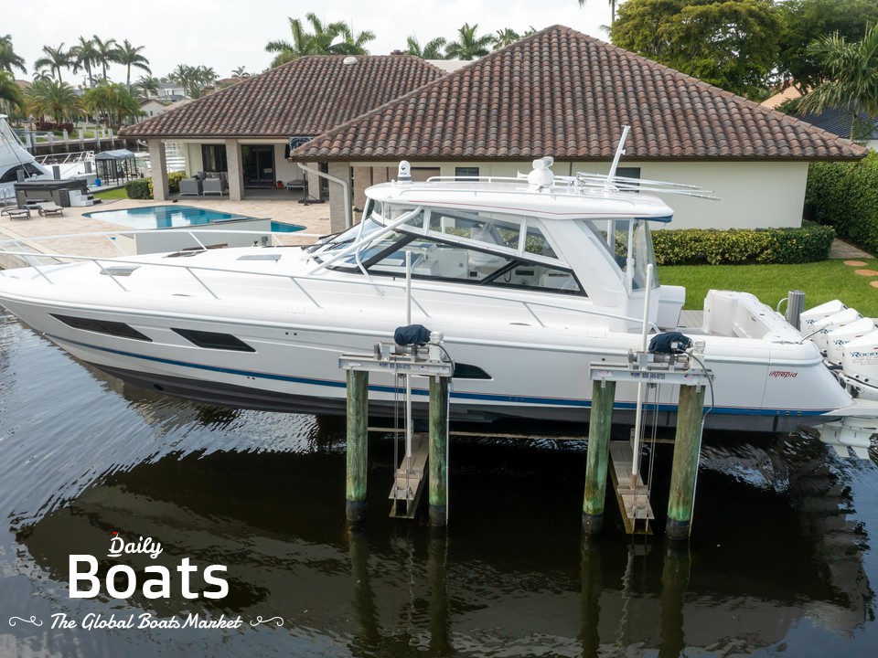 2022 Intrepid 477 Evolution Sport Yacht Q450 for sale. View price ...